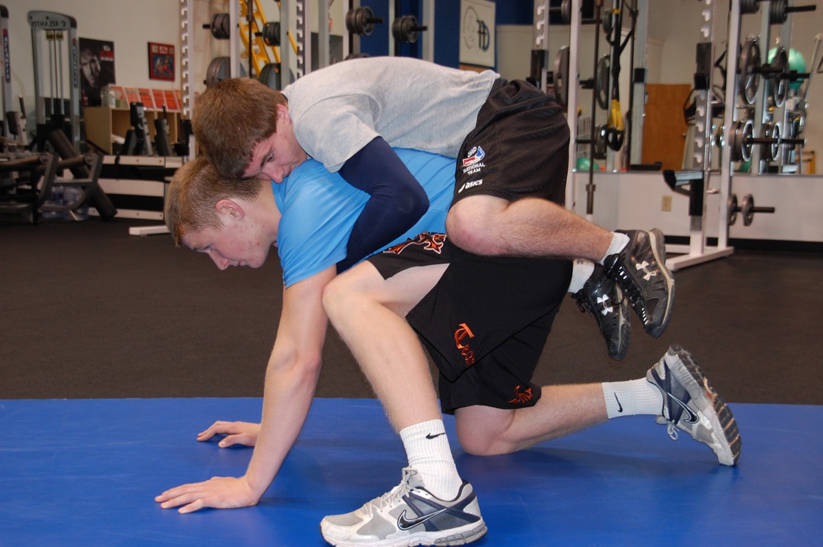 Training Technique of the Week: Partner Stand-ups - WIN Magazine - WIN ...