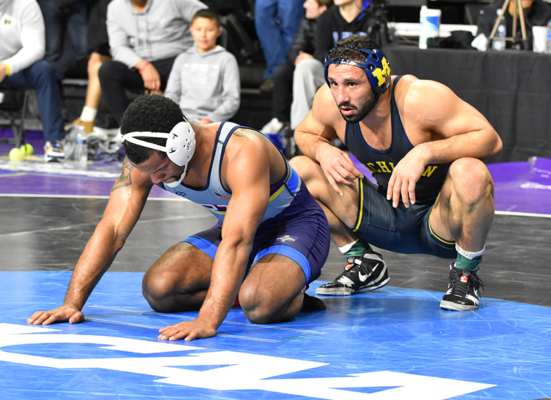 Illinois Matmen Recap: Amine beats Hall to highlight substitute tourney ...