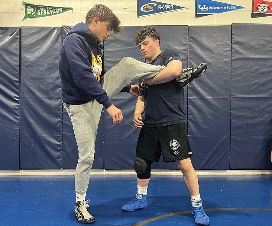 TEAM USA TECHNIQUE TIPS: Outside Single / Whizzer Defense / Inside ...